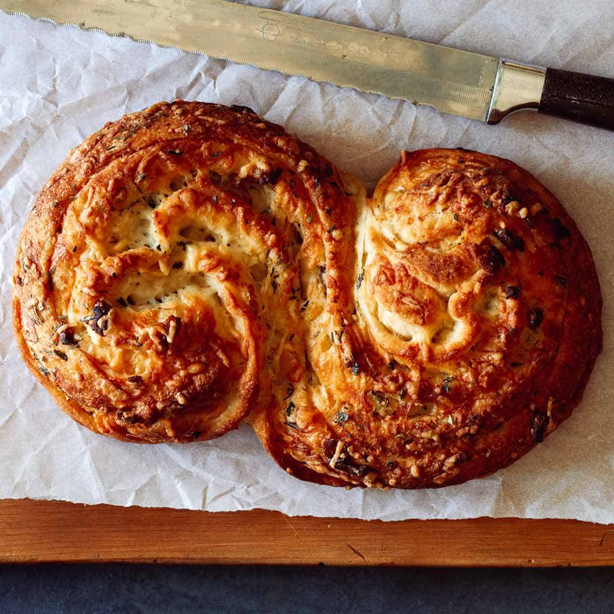 Cheesy Roasted Garlic and Herb Pane Bianco