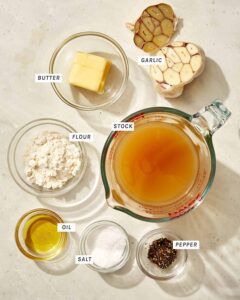 Roasted Garlic Gravy Recipe - Spoon Fork Bacon