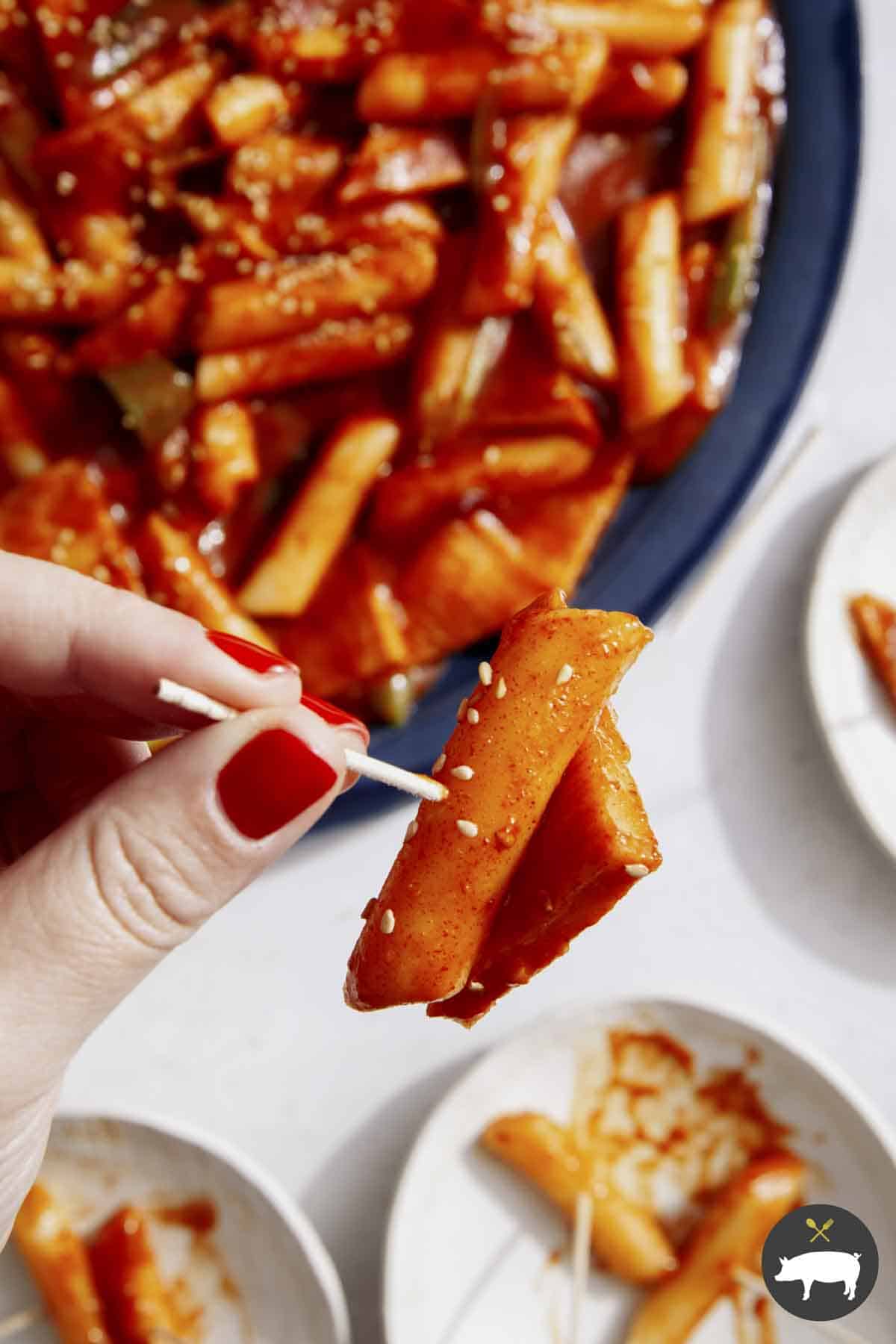 Tteokbokki (Korean Spicy Rice Cakes) - Spoon Fork Bacon