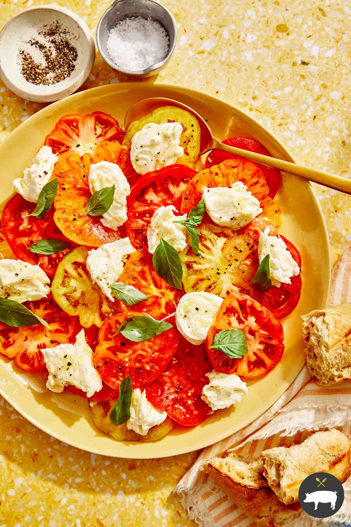 Caprese Salad Recipe - Spoon Fork Bacon