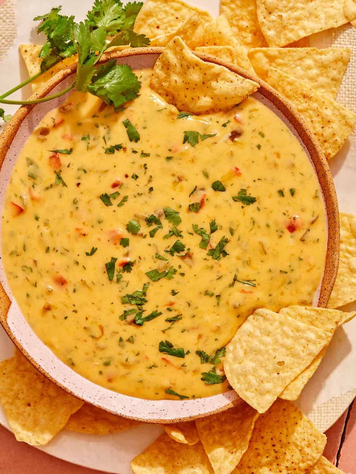 The BEST Queso Recipe - Spoon Fork Bacon