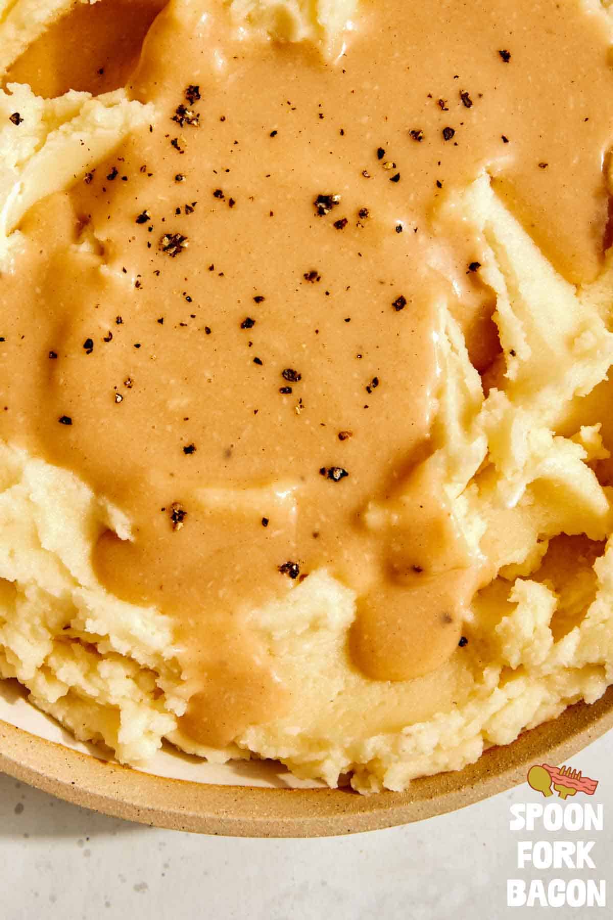 Roasted Garlic Gravy Recipe - Spoon Fork Bacon