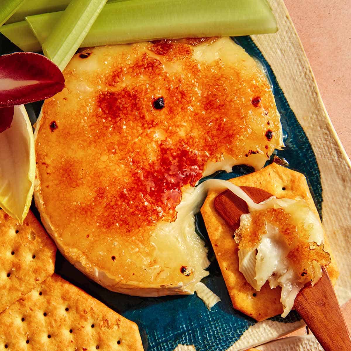 Honey Brûlée Brie Recipe | Spoon Fork Bacon